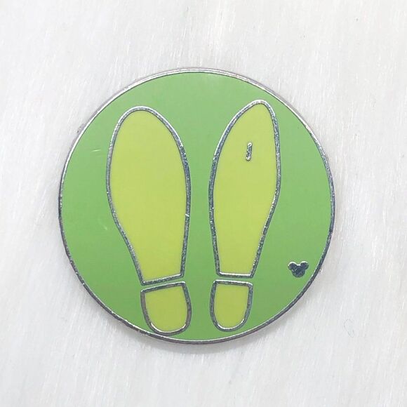 Disney | Jewelry | 525 Disney Goofy Footprint Pin | Poshmark